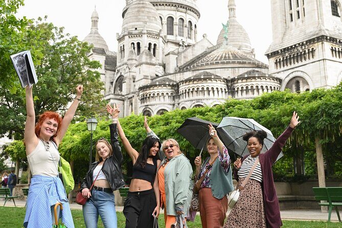 Montmartre Walking Tour with Secret Tales, Views & Croissant - Key Points