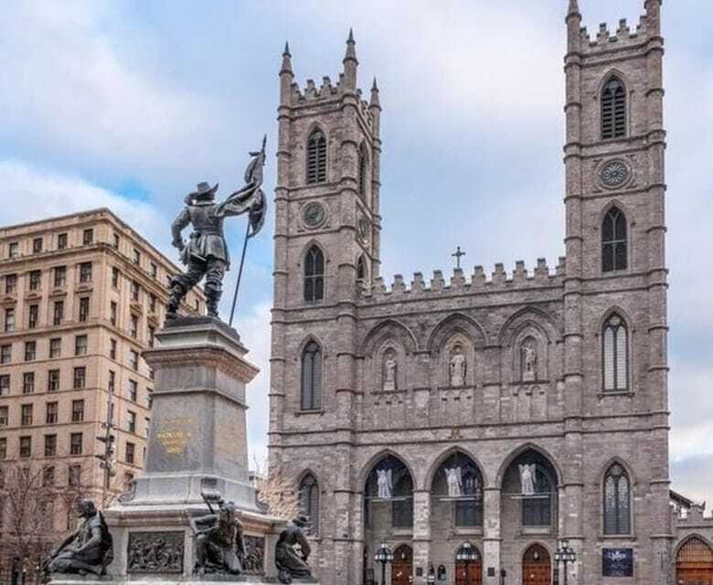 Montreal : Downtown & Underground Walking Tour with a Guide - Real-World Insights from Reviews