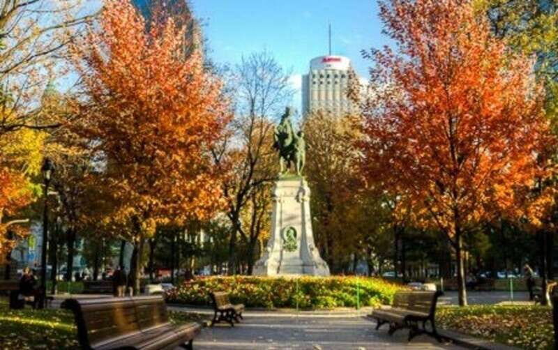 Montreal : Downtown & Underground Walking Tour with a Guide - Who Is This Tour Best For?