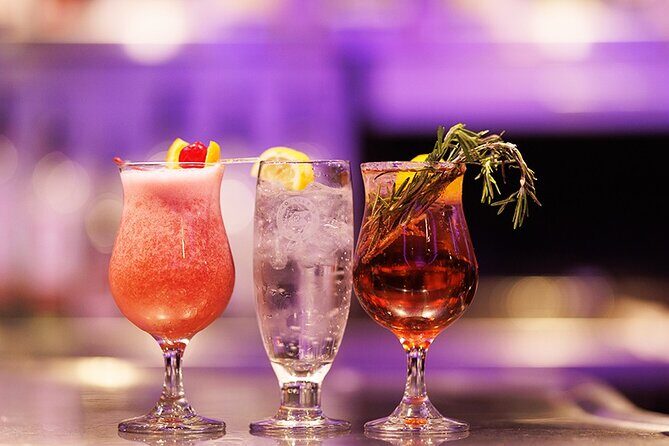 Montreal: Evening cruise with DJ - FAQs