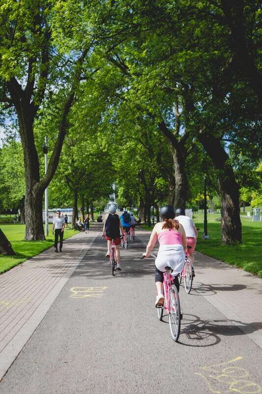 Montreal: Non Touristy Pink Bike Tour - The Experience on the Ground
