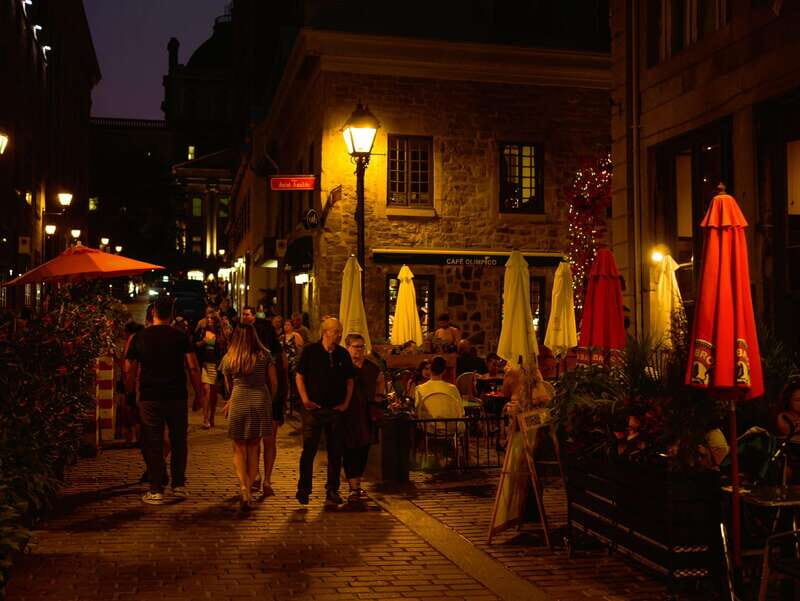 Montreal: Old Montreal at Twilight Walking Tour - The Practical Details
