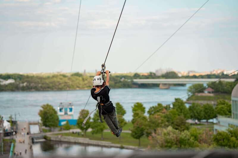 Montreal Old Port: Urban Zipline Ticket - Guides and Safety