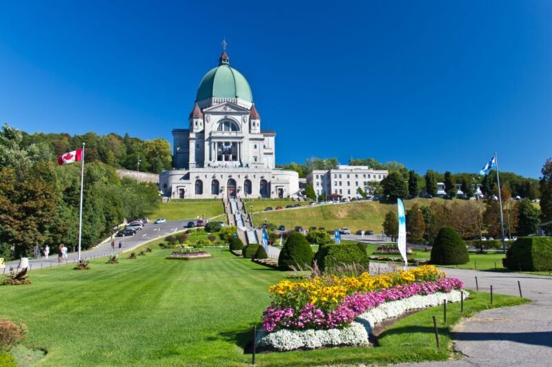 Montreal: Small Group Tour with River Cruise and Notre Dame - St. Lawrence River Cruise or Alternative Activity