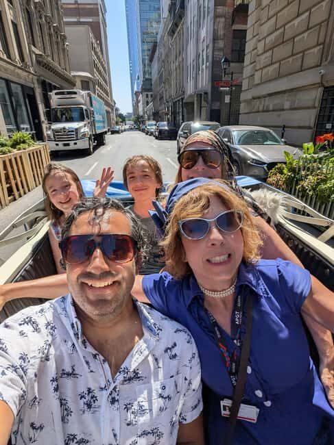 Montreal: Unforgettable Guided Tour in a Vintage 1930s Convertible Car - Key Points