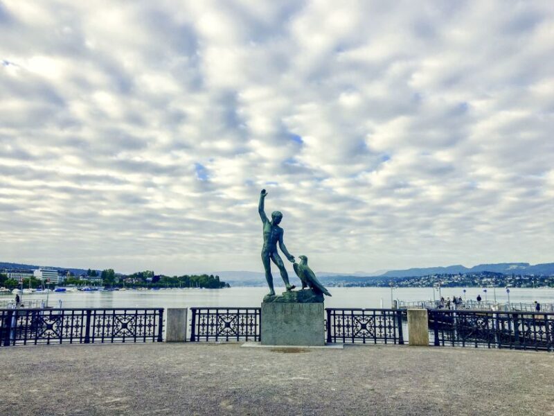 Montreux: Express Walk with a Local in 60 minutes - The Practicalities: Price, Duration, and What’s Included