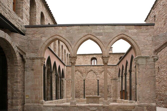 Montserrat Cardona and Salt Mountain Private Tour - Montserrat Museum: Art and History on Display