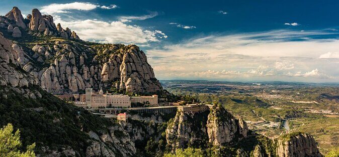 Montserrat Half-Day Tour with Tapas and Gourmet Wines - Key Points 