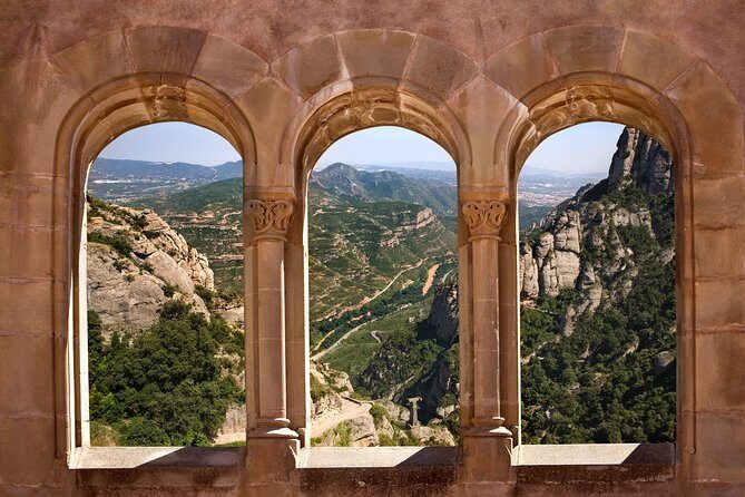 Montserrat Private Guided Tour with Pick up - FAQs