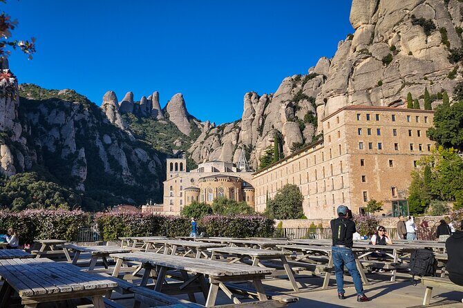 Montserrat Small Group Trip: Basilica & Moreneta with Transfer - An In-Depth Look at the Montserrat Small Group Tour