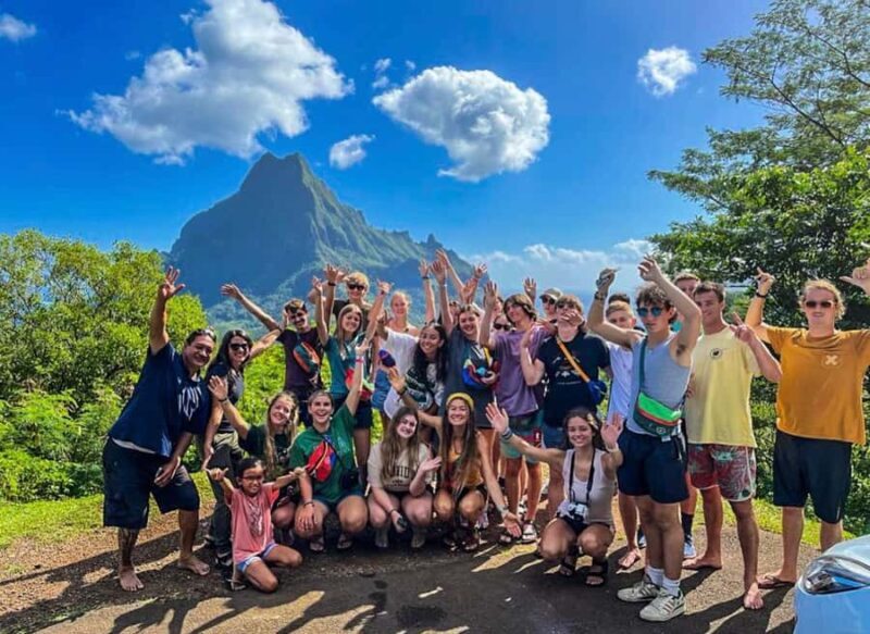 Moorea Cruise Ships: 4x4, Belvedere,Magic Mountain pineaple - Discover Moorea from a 4x4: An Authentic Cruise Excursion