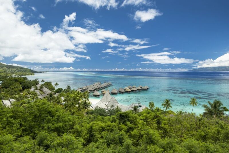 Moorea Highligts: Blue Lagoon Shore Attractions and Lookouts - The Sum Up