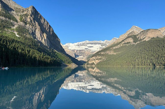 Moraine Lake And Lake Louise Tour from Banff - FAQ