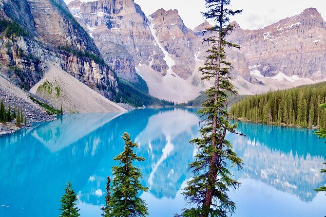 Moraine Lake, Lake Louise Johnston Canyon Banff Town from Calgary - The Experience in Detail