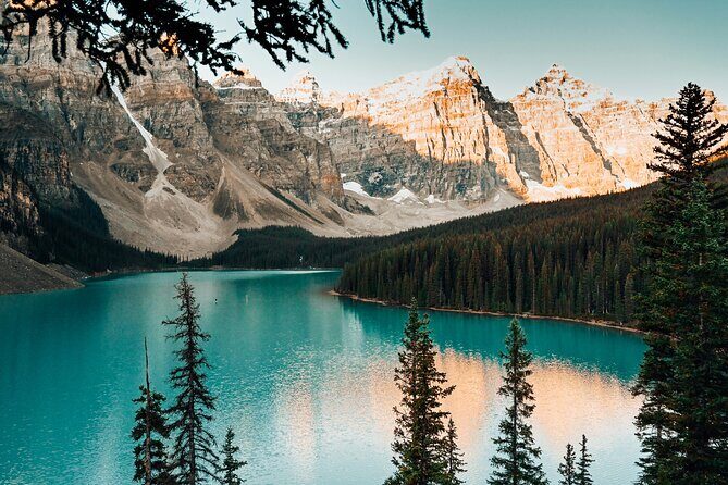 Moraine Lake Sunrise Private Luxury Tour - from Canmore/Banff - Key Points