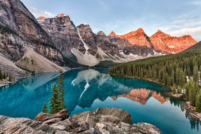 Moraine Lake Sunrise Tour from Canmore/Banff - The Complete Experience