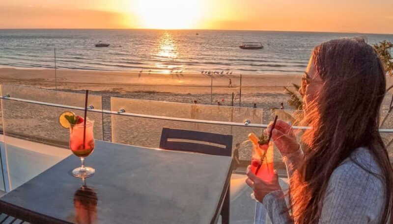 Moreton Island: Tangalooma Snorkelling with Dolphin Viewing - Key Points