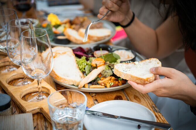 Mornington Peninsula Small Group Thermal Springs w/ Lunch & Wine - FAQ