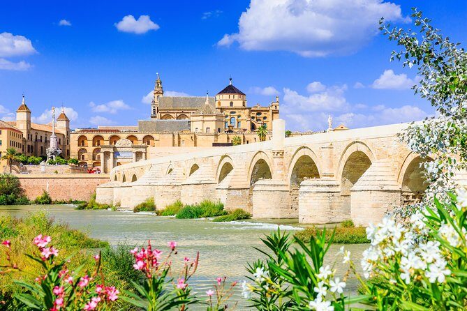 Mosque-Cathedral, Alcazar & Jewish Quarter with Tickets - What You Can Expect from the Tour