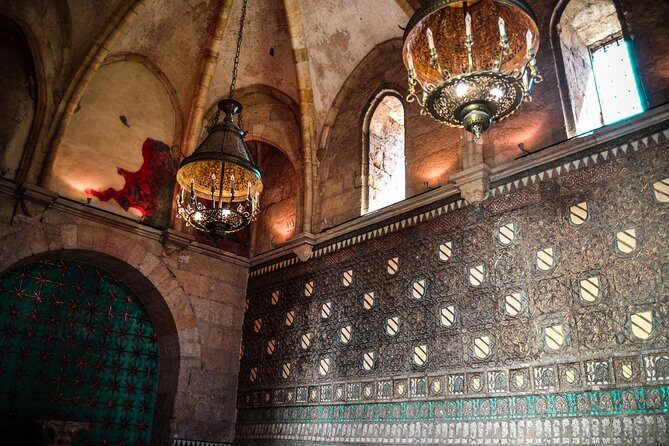 Mosque-Cathedral and Jewish Quarter guided tour - Who Should Book This Tour?