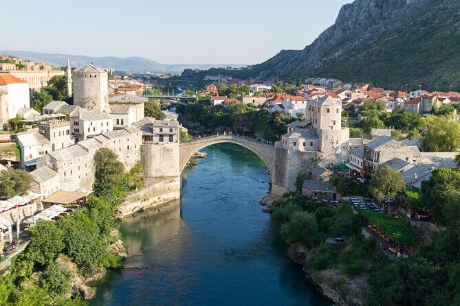 Mostar Private Walking Tour - where East meets West - Key Points