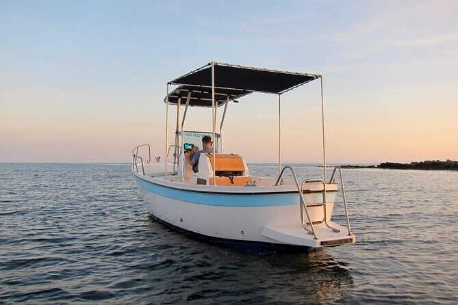 Motor Boat Excursion in the Alghero Harbour - Starting Point: Easy Access and Convenient Meeting