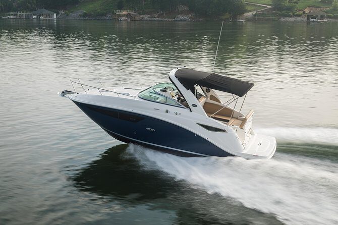 Motor Yacht (2020)Luxury Private Cruise Around Santorini - FAQ