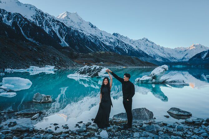 Mount Cook Couples Photo Shoot from Queenstown - Introduction to the Experience