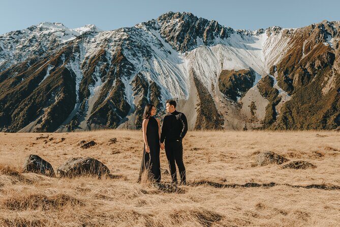 Mount Cook Couples Photo Shoot from Queenstown - The Sum Up
