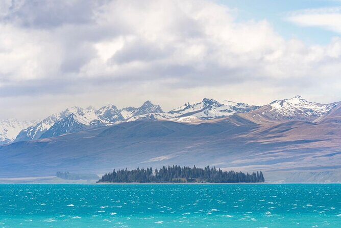 Mt. Cook Full Day Private Tour via Tekapo from Christchurch - Lake Tekapo: A Photo Opportunity and Spiritual Sanctuary