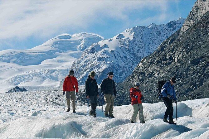 Mt Cook Small Group Scenic Day Tour from Queenstown - Transportation & Group Dynamics