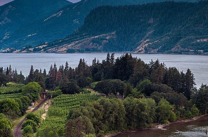 Mt Hood & Columbia River Private tour from Portland - FAQ