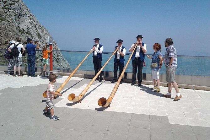 Mt. Pilatus Golden Roundtrip Private Day Trip from Basel - FAQs