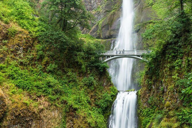 Multnomah Falls & Columbia River Gorge Tour with Gray Line -PDX03 - FAQs