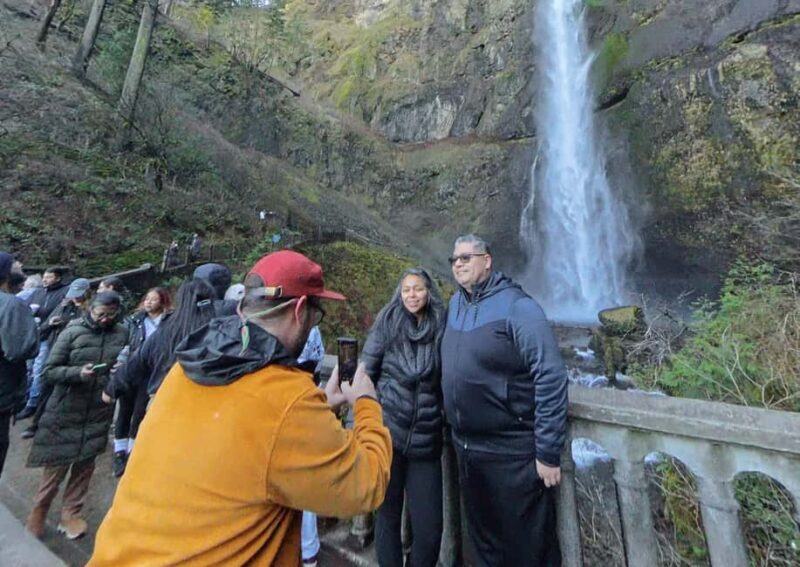 Multnomah Falls: Sunset Guided Tour to Five Waterfalls - Why Choose This Tour?