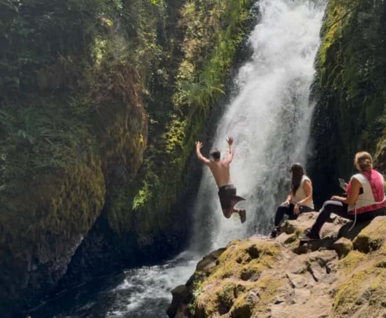 Multnomah Falls: Sunset Guided Tour to Five Waterfalls - Practical Considerations