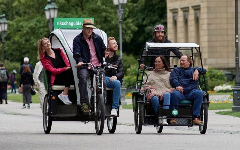Munich: City Highlights Rickshaw Tour - Detailed Breakdown of the Itinerary