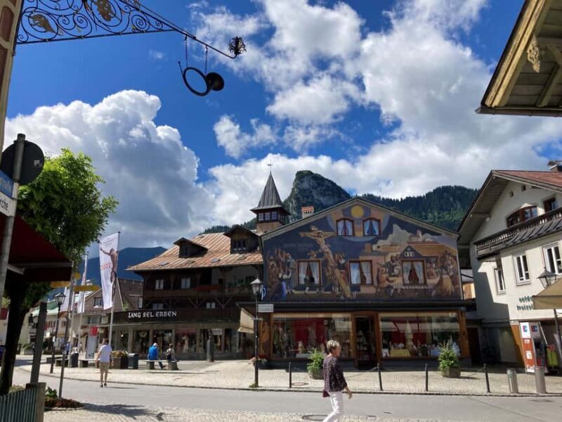 Munich: Neuschwanstein Castle Chinese Day Tour - The Journey to Neuschwanstein