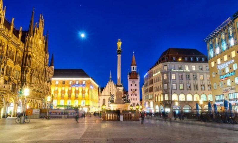 Munich: Night Watchman Torch Tour in German - An Authentic Nighttime Walk through Munich’s Streets and Stories