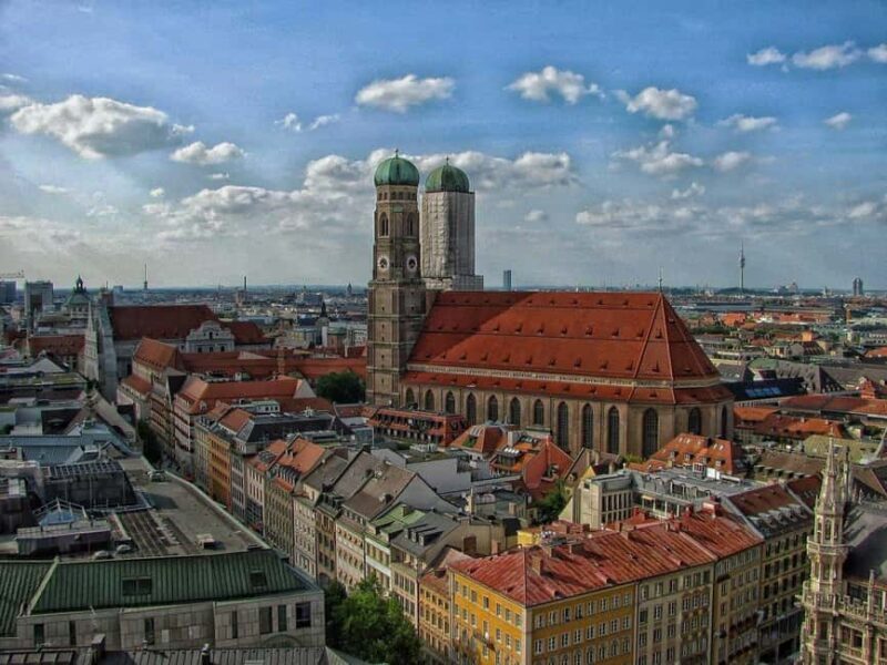 Munich Old Town - Guided Walking Tour in English - Key Points