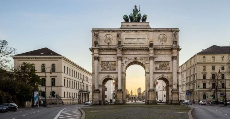 Munich : Private Walking Tour with A Guide (Private tour) - The Experience of Your Guide