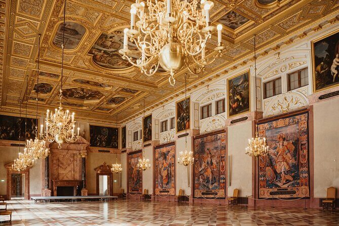 Munich Residenz Palace and Hofgarten Skip-the-line 2,5h Tour - Key Points
