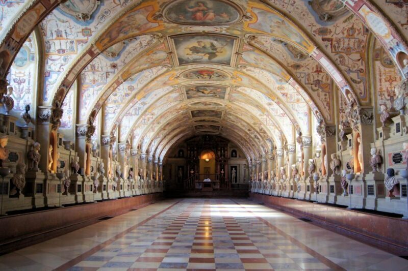 Munich: Residenz Palace, Museum and Treasury Private Tour - Key Points: