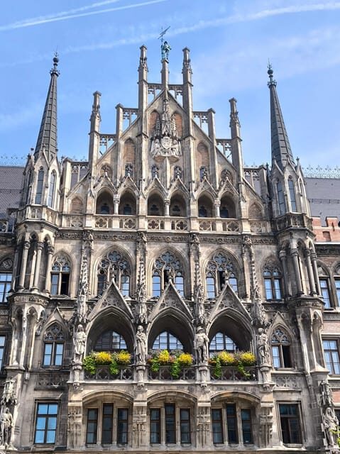 Munich: Walking tour of the old town with all your senses - Key Points