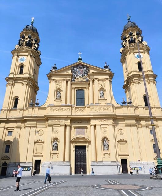 Munich: Walking tour of the old town with all your senses - Exploring Munich’s Old Town: What’s Included and What to Expect