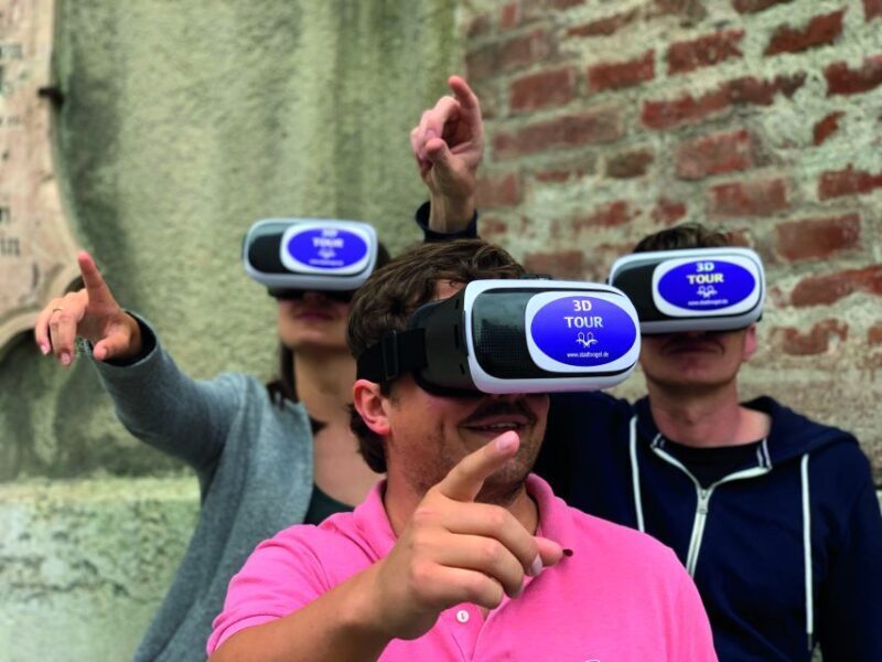 Munich: Walking Tour Old Town 3D VR Tour in GERMAN - Key Points