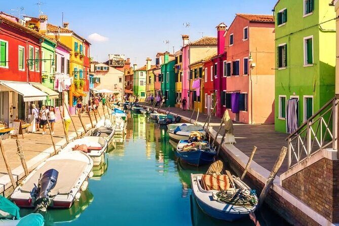 Murano and Burano cruise with glass blowing & audio guide - Key Points