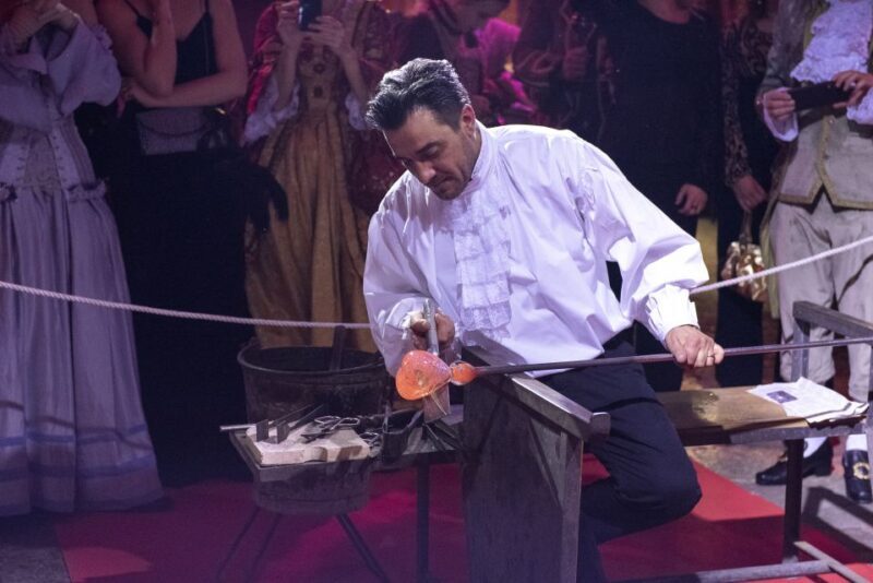 Murano: Glass Blowing Demonstration with Optional Drinks - Key Points