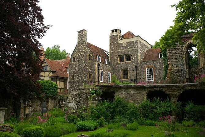 Murder and Miracles Self Guided Tour of Canterbury City - Who Is This Tour Best For?