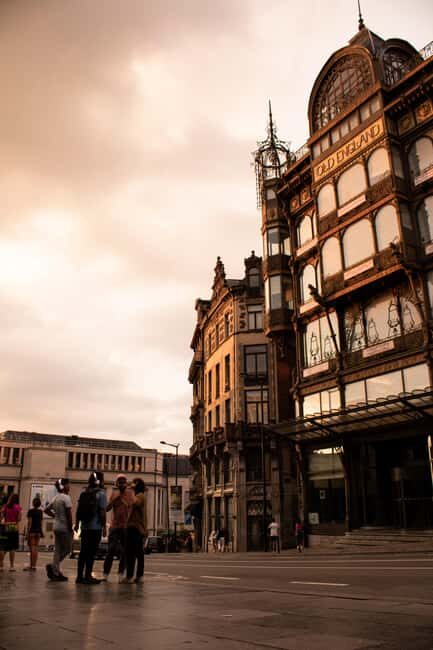 MUSIC TOUR OF BRUSSELS (SPANISH) - Key Points